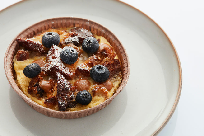 Rotterdamse Rol Gevulde Croissant Witte Chocolade & pistache | Bakkit